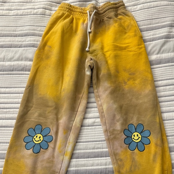 Urban Outfitters | Pants & Jumpsuits | Yellow Tie Dye Blue Flower Urban ...